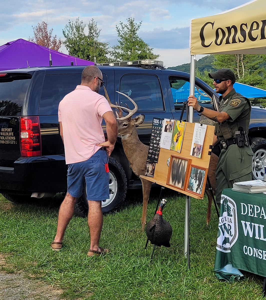 DWR CPOs Participate in National Night Out Across the State | Virginia DWR